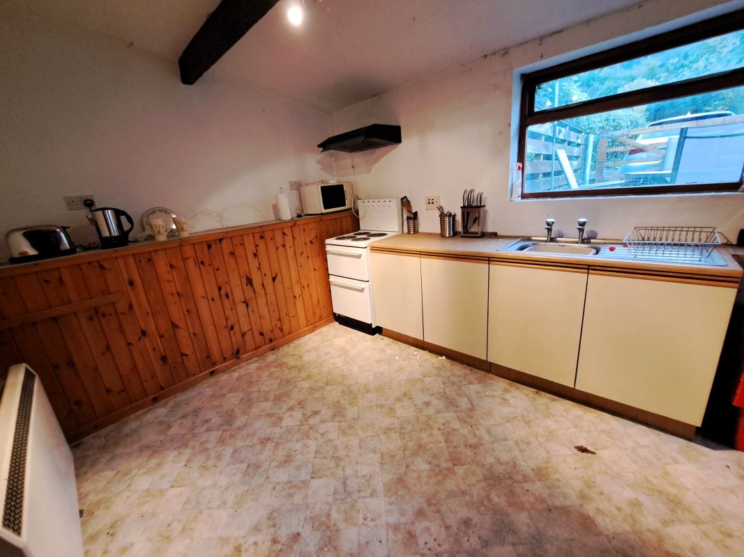 Clettwr Cottage Erwood, Builth Wells, Powys, LD2 3EX