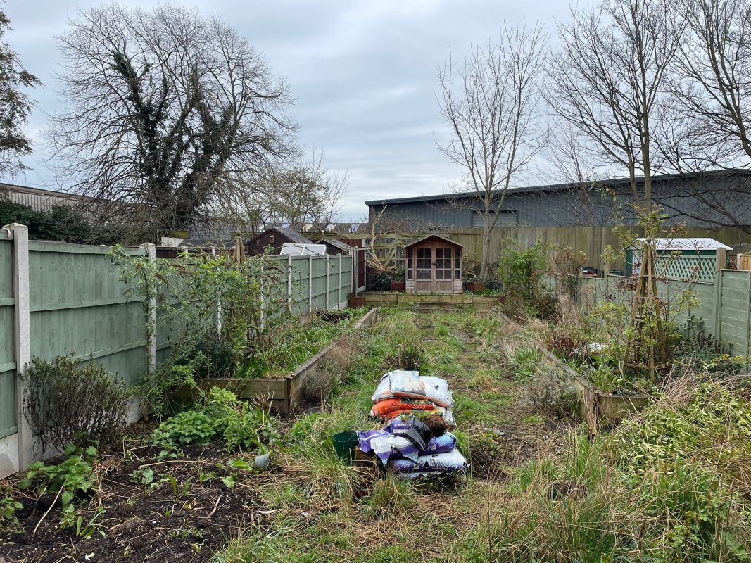 Lot - 75 Vale Road, Colwick, Nottingham, NG4 2GL Auction Lot £130,000 ...