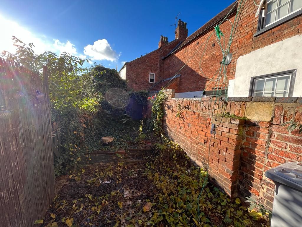 Lot - 2 Parliament Walk, Newark, Nottinghamshire, NG24 4WB Auction Lot ...