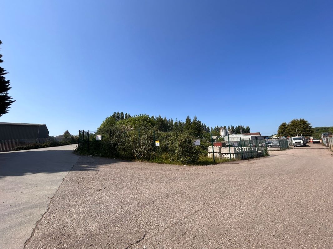 Lot - Land on Hallam Fields Road, Ilkeston, Derbyshire, DE7 4AZ Auction ...