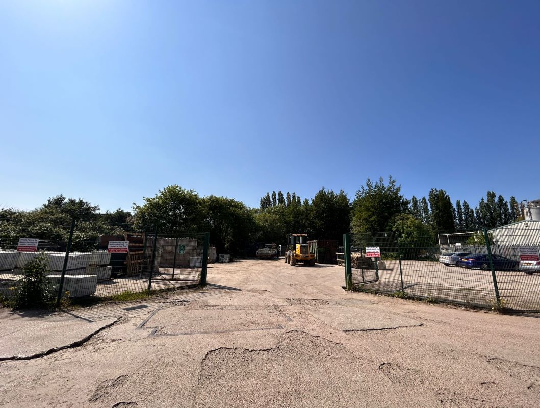 Lot - Land on Hallam Fields Road, Ilkeston, Derbyshire, DE7 4AZ Auction ...