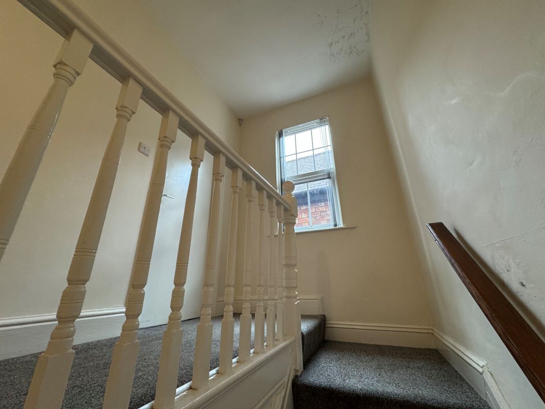Lot - 38 Highfield Road, Dunkirk, Nottingham, NG7 2JE Auction Lot £ ...