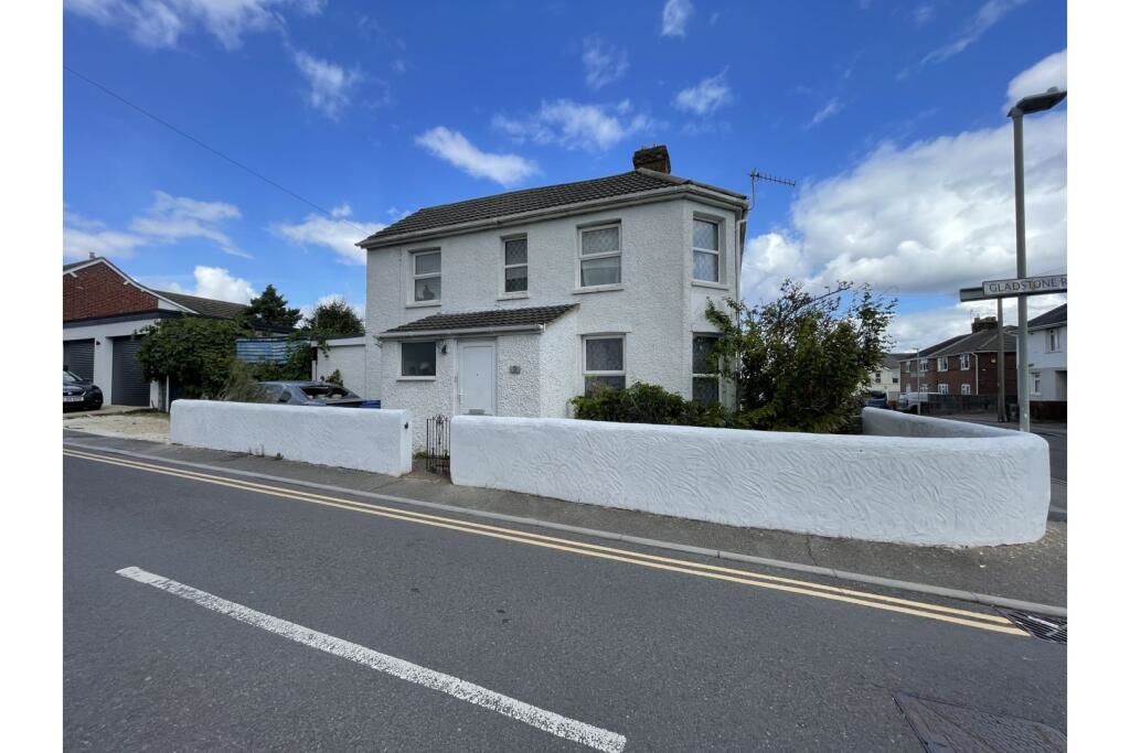 5 Churchill Road, Poole, Dorset, BH12 2LW