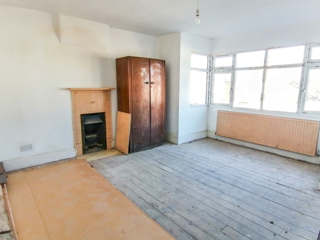 21 Kings Way, Harrow, Middlesex, HA1 1XT