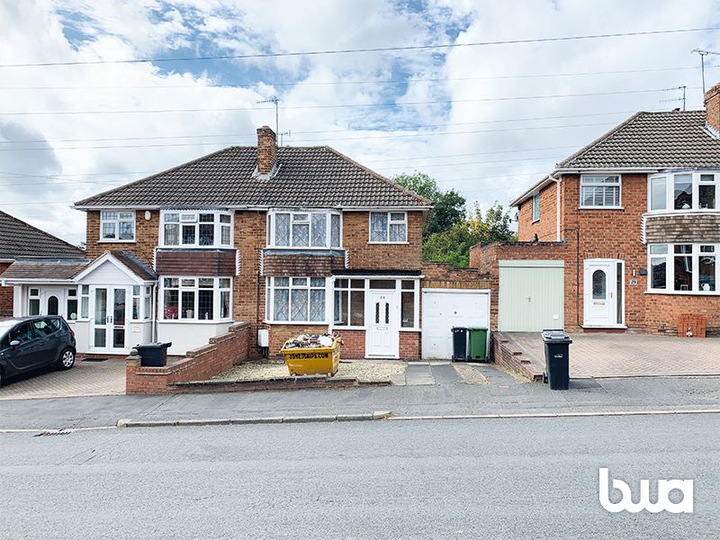 3 Bedroom Semi Detached House In Dudley Property Auctions Bond Wolfe