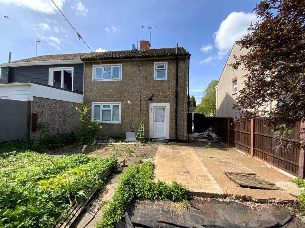 3 Bedroom Semi Detached House In Dudley Property Auctions Bond Wolfe