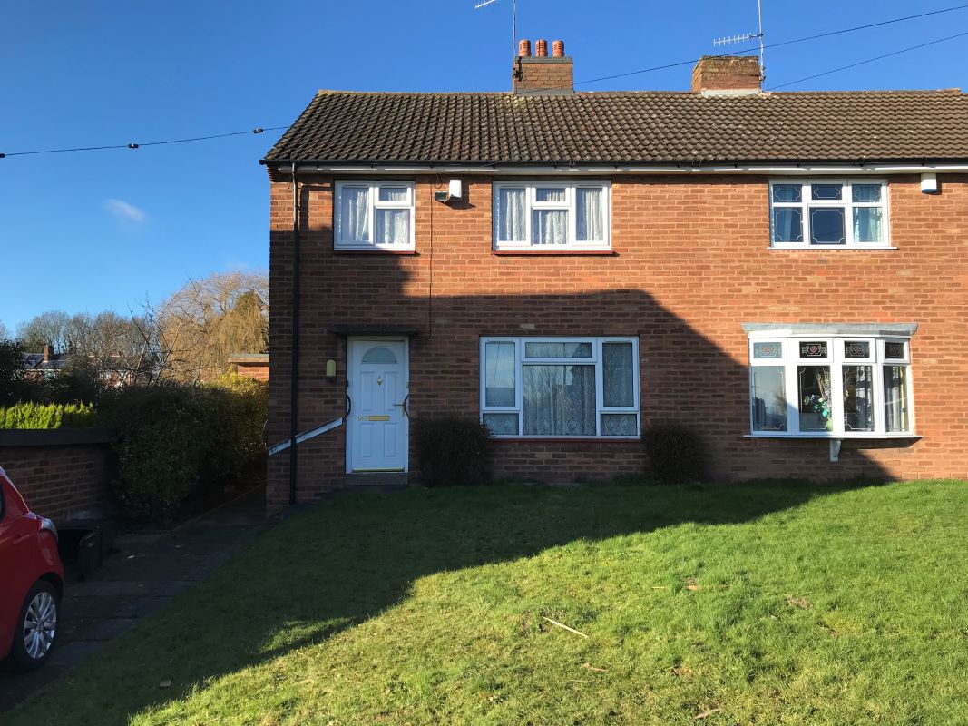 3 Bedroom Semi Detached House In Dudley Property Auctions Bond Wolfe