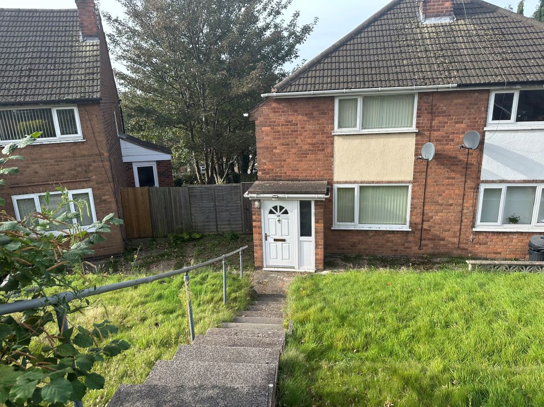 2 Bedroom Semi Detached House In Erdington Property Auctions Bond Wolfe