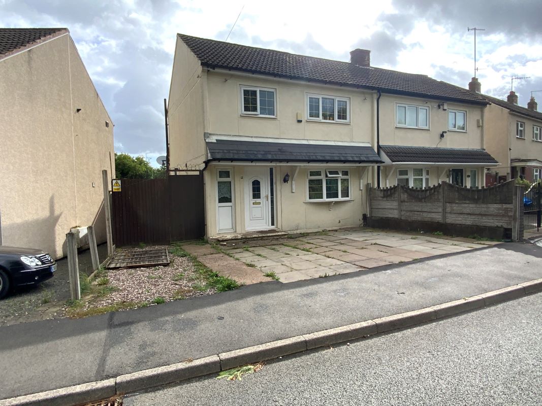 3 Bedroom Semi Detached House In Dudley Property Auctions Bond Wolfe