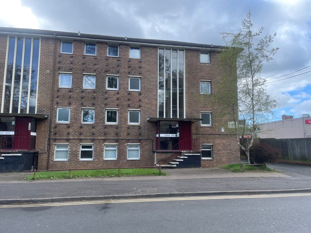 1 Bedroom First Floor Flat In Erdington Property Auctions Bond Wolfe