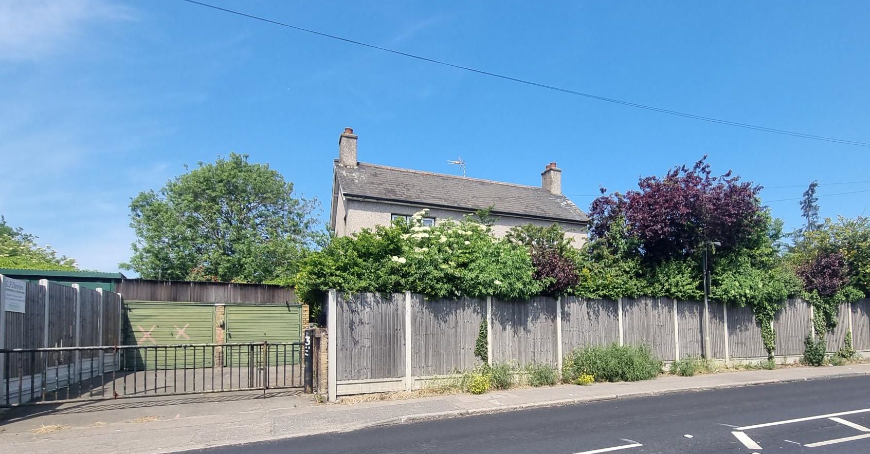 33 Runwell Road, Wickford, Essex, SS11 7HG