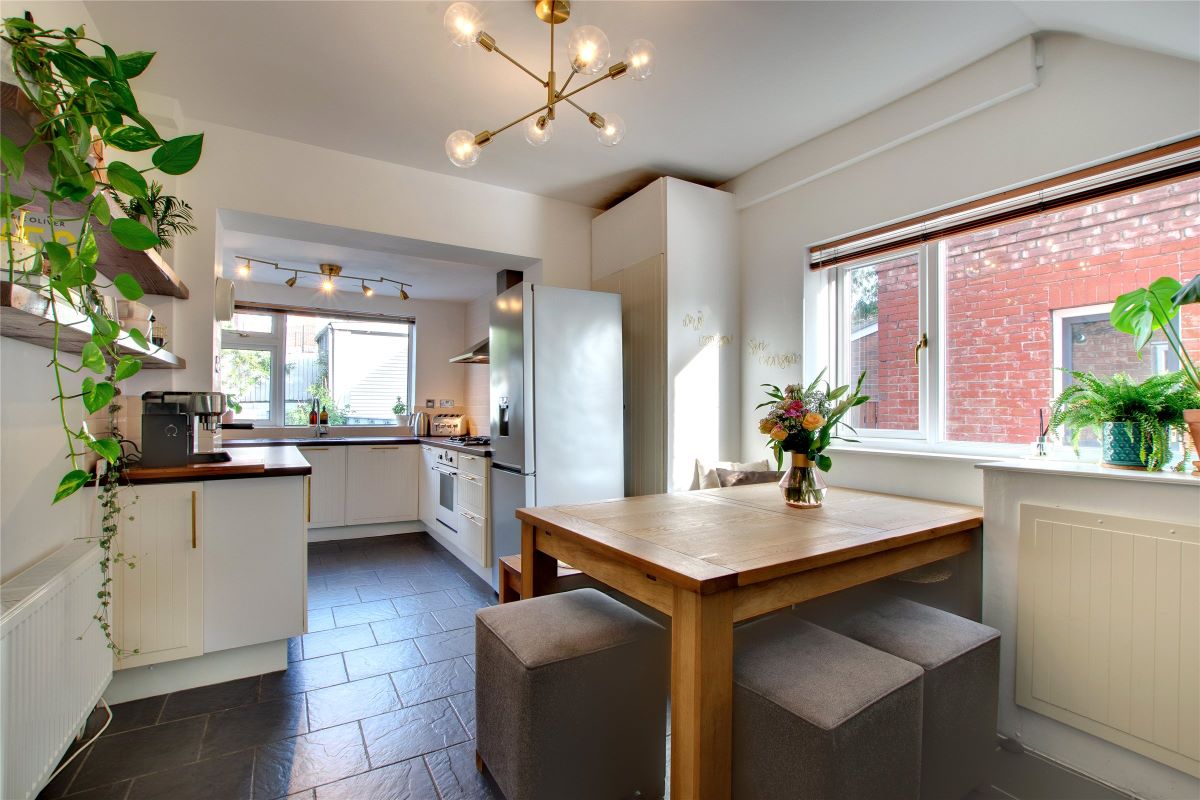 35 Brixham Avenue, Gateshead, Tyne and Wear, NE9 6XH