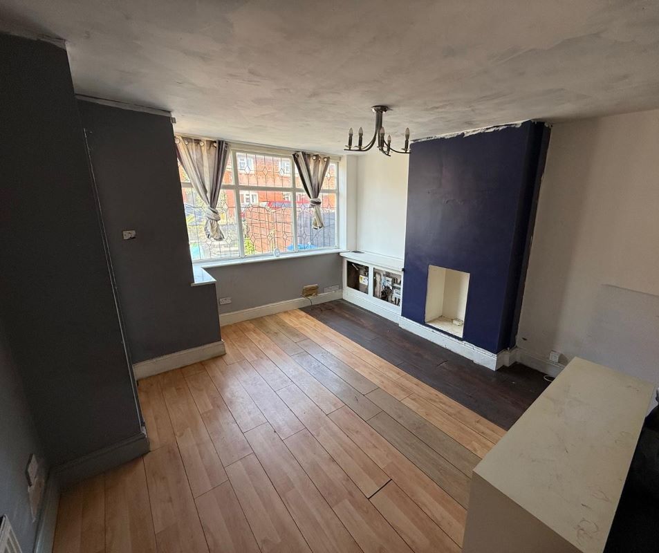 6 Bristowe Street, Manchester, M11 4LW